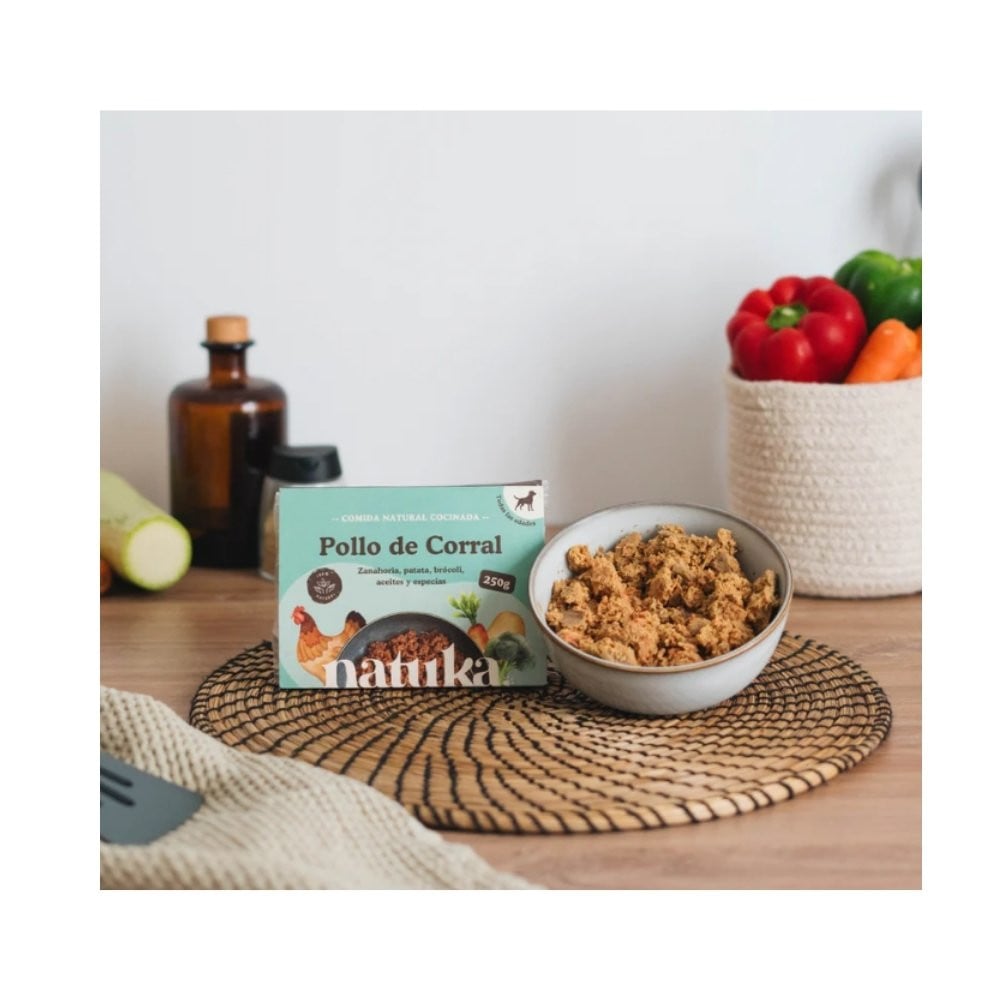 Natuka Menú Pollo de Corral Perros | Patitas&co